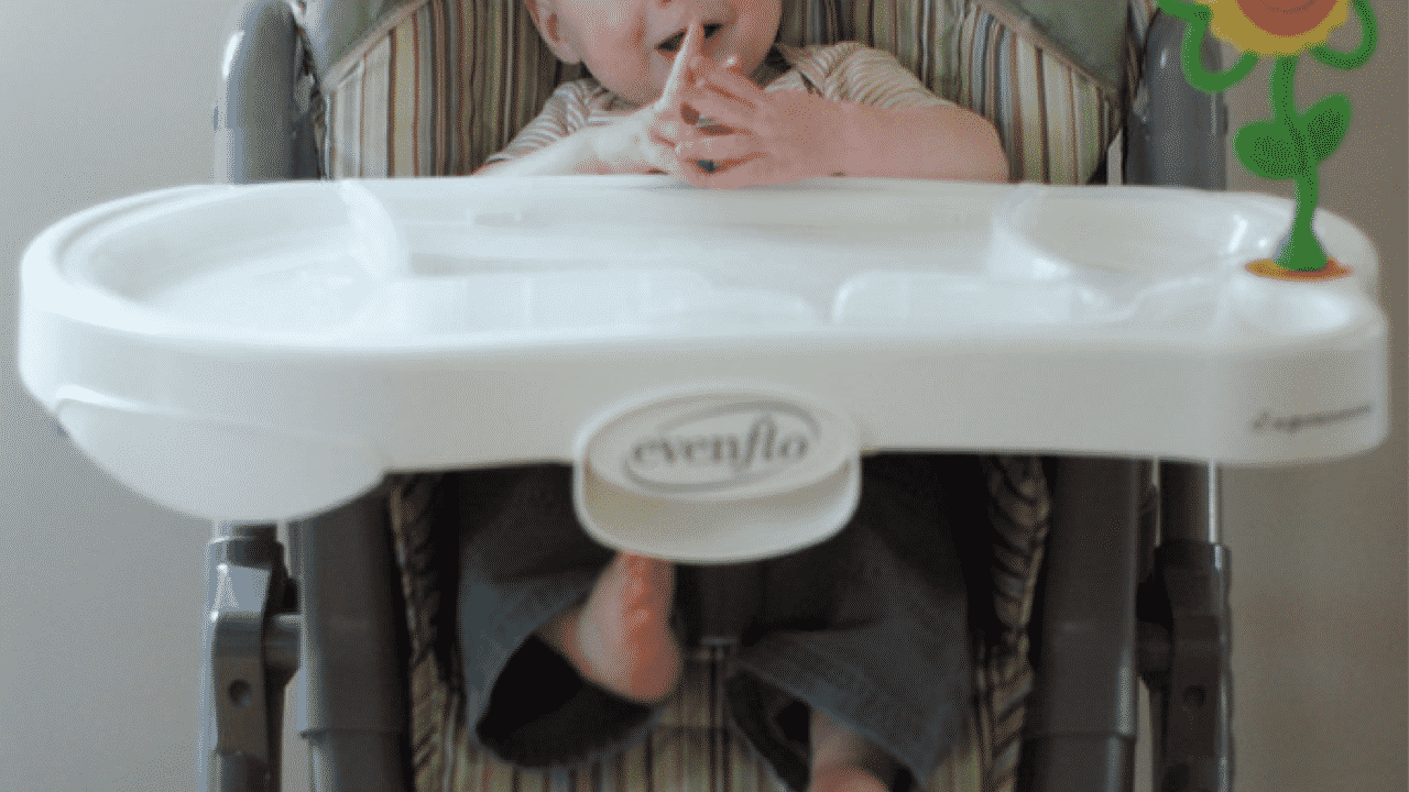 How to Choose a Baby High Chair – a Buyer’s Guide for Parents